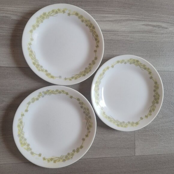 Corelle | Dining | Vintage Plates Spring Blossom Crazy Daisy Corelle ...